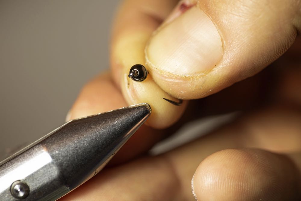 How To Tie A Bloodworm Larva (Step-By-Step With Video) - Into Fly Fishing