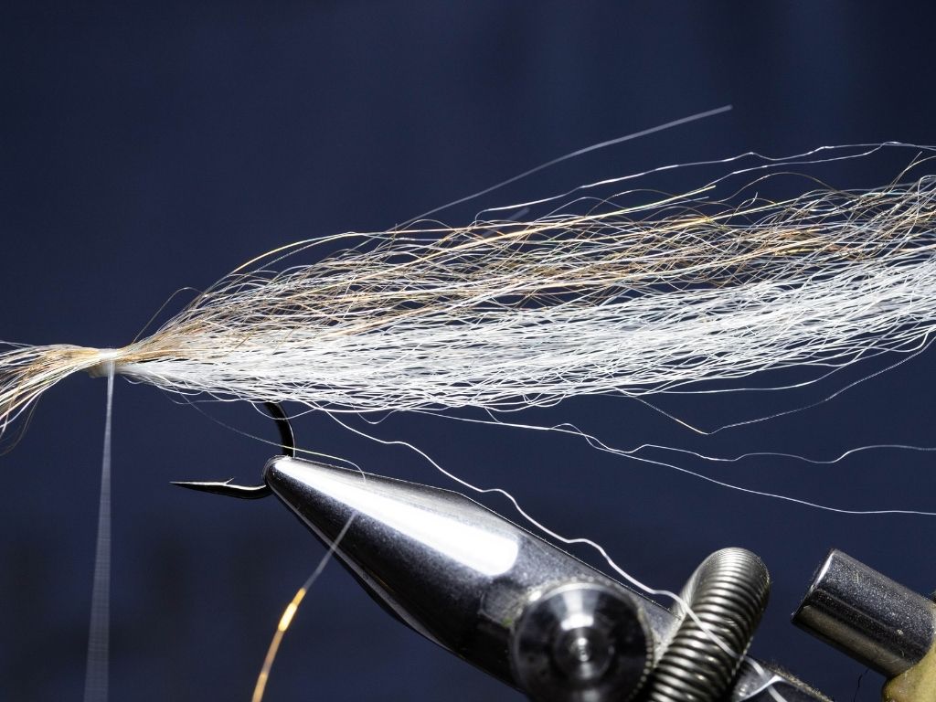 How To Tie a Surf Candy (Step-by-Step with Video) - Into Fly Fishing
