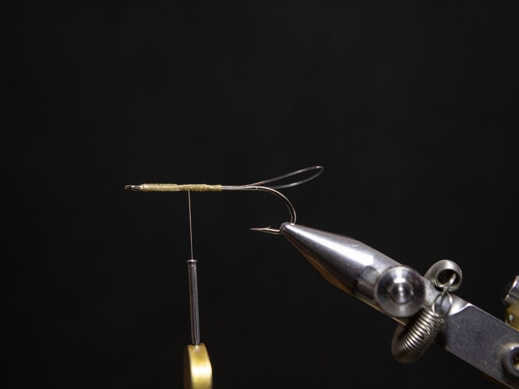 How to Tie a Gurgler (Step-by-Step with Video) - Into Fly Fishing